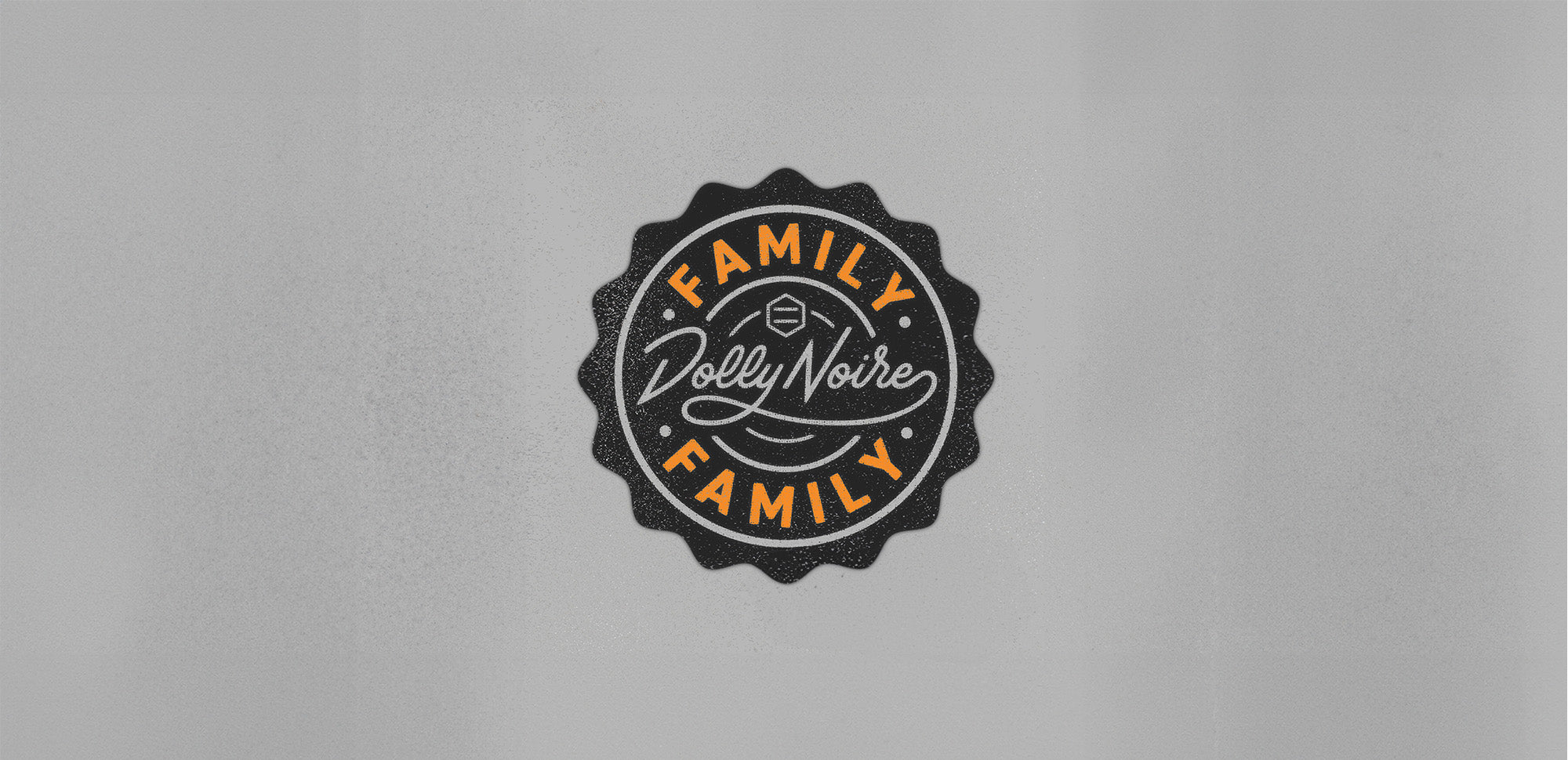 DLYNR | Family Days – Dolly Noire
